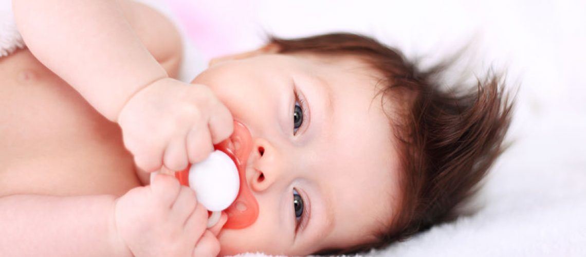 Uso de chupeta: vantagens e desvantagens - Pediatra e Neonatologista em ...